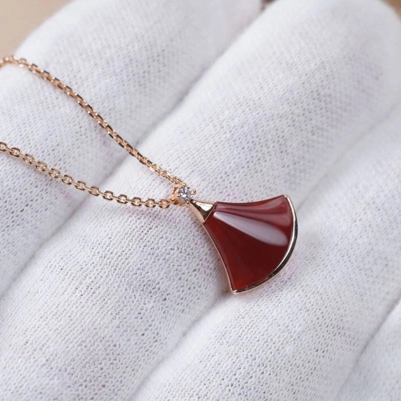 Bargain Bvlgari Necklaces