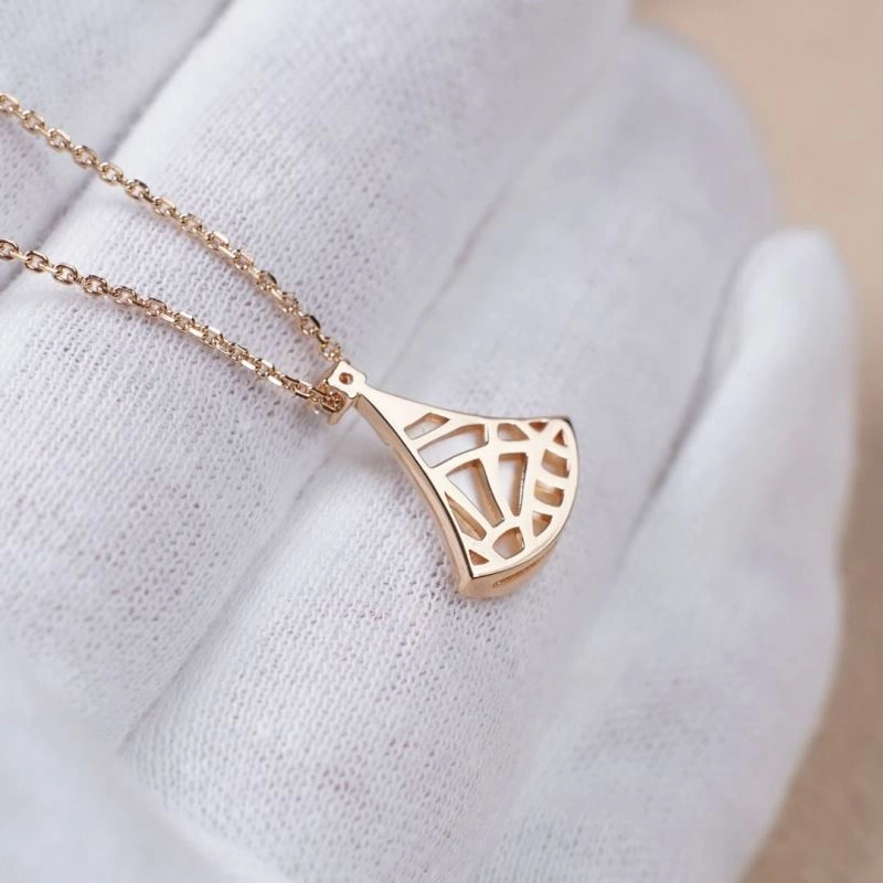 Bargain Bvlgari Necklaces