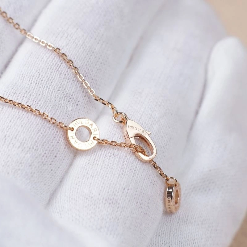 Bargain Bvlgari Necklaces