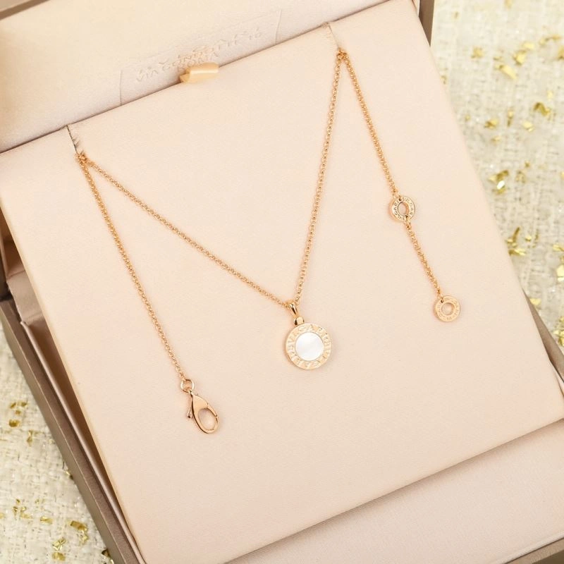 Cut-rate Bvlgari Necklaces