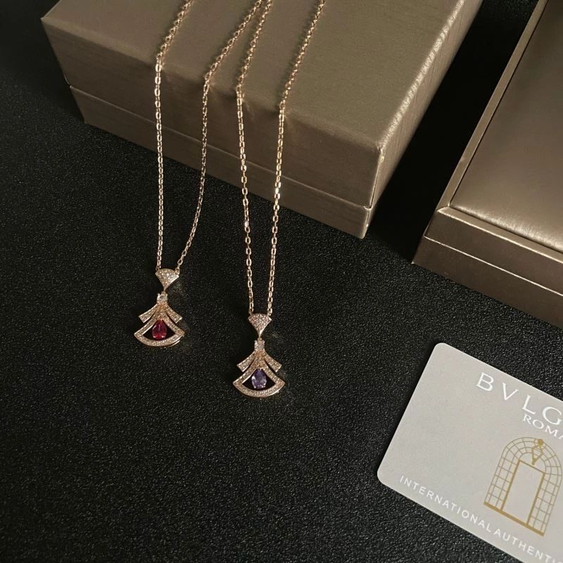 Brand-authenticated Bvlgari Necklaces