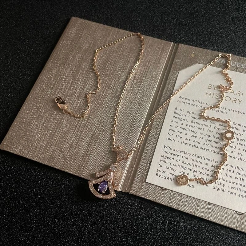 Brand-authenticated Bvlgari Necklaces