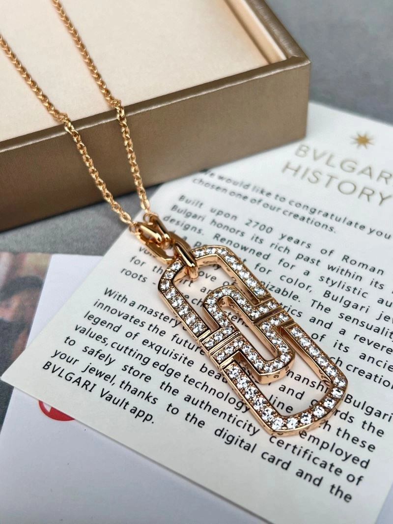 Low-cost Bvlgari Necklaces