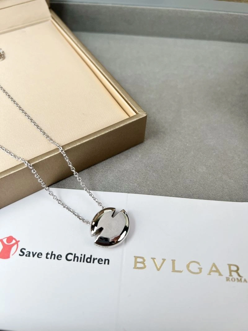 Official Bvlgari Necklaces