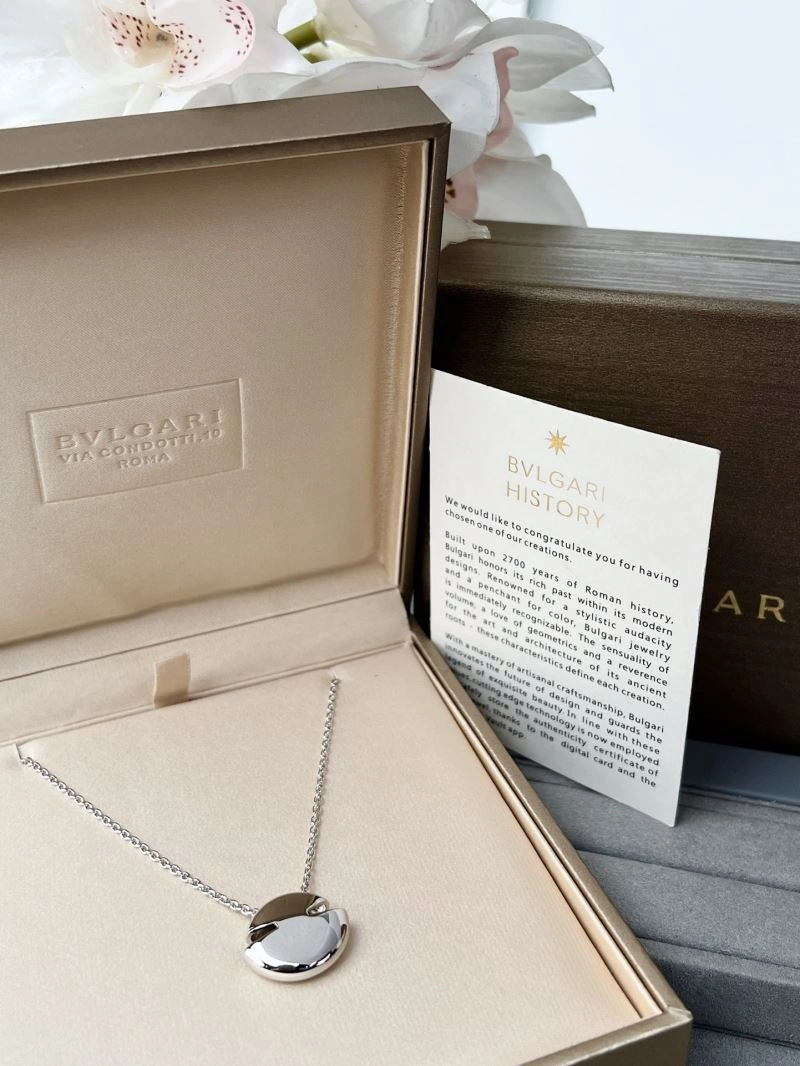 Official Bvlgari Necklaces