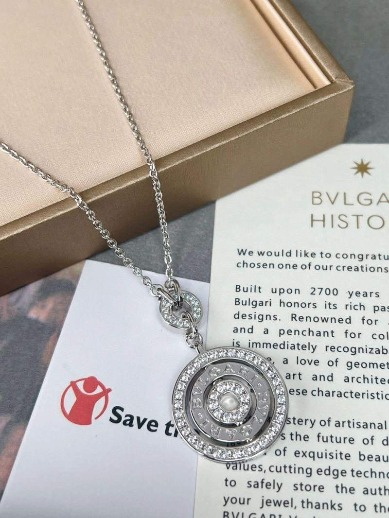 Cut-rate Bvlgari Necklaces