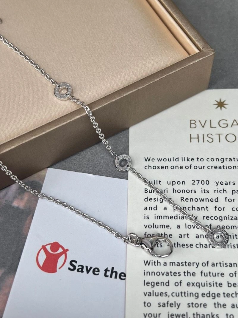 Cut-rate Bvlgari Necklaces