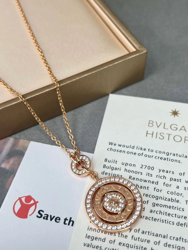 Indistinguishable Bvlgari Necklaces
