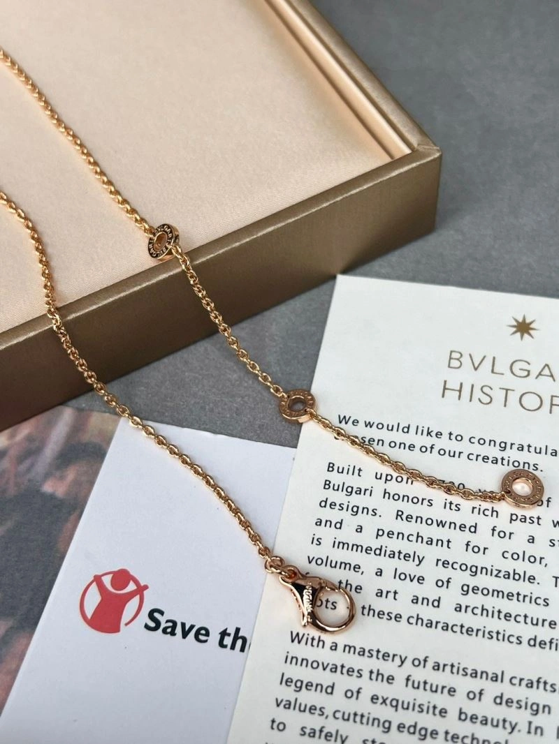 Indistinguishable Bvlgari Necklaces