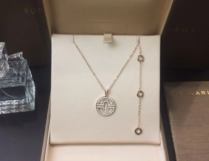Discounted Bvlgari Necklaces