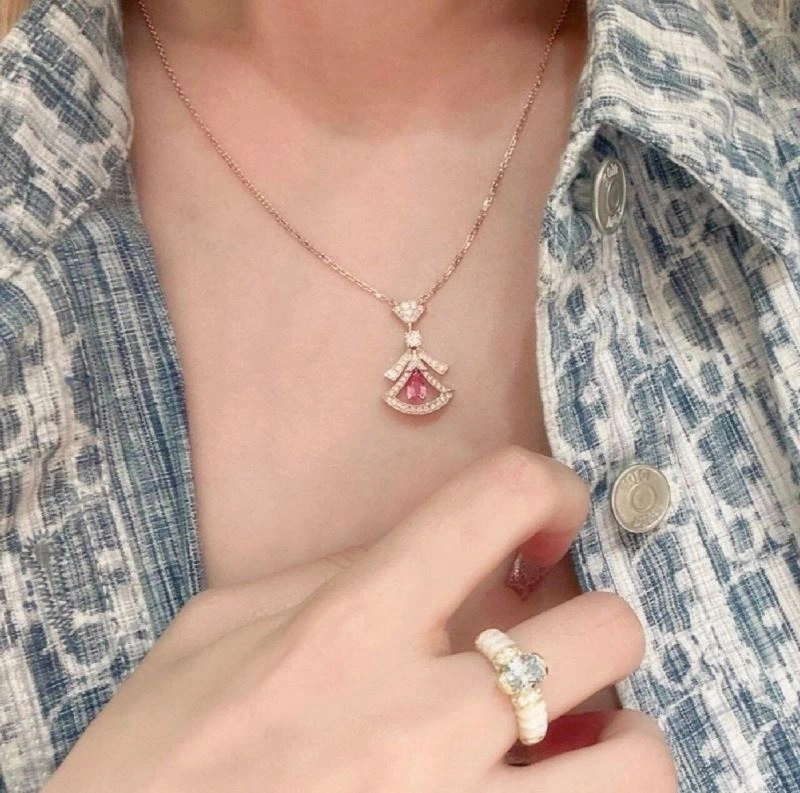High fidelity Bvlgari Necklaces