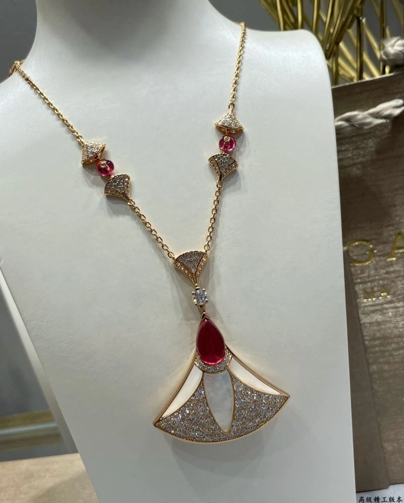 High fidelity Bvlgari Necklaces