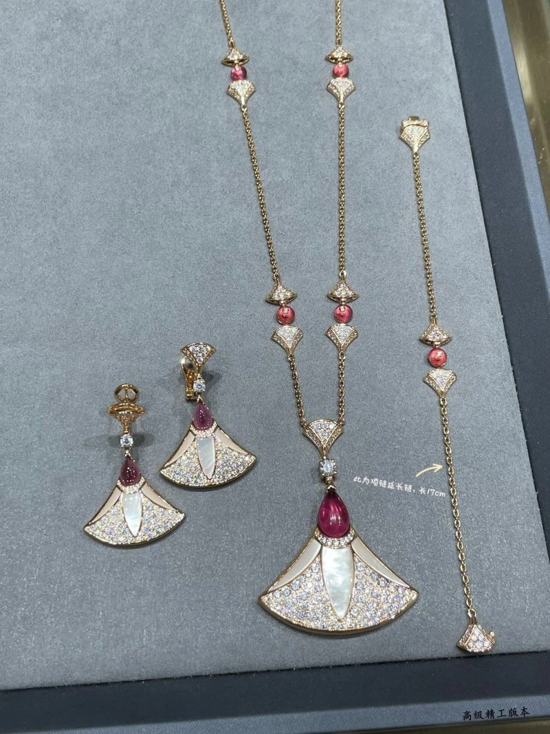 High fidelity Bvlgari Necklaces
