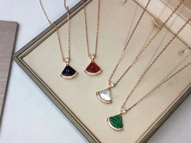 Legit Bvlgari Necklaces