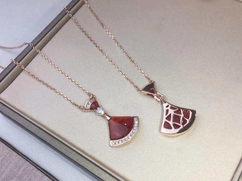 Official Bvlgari Necklaces
