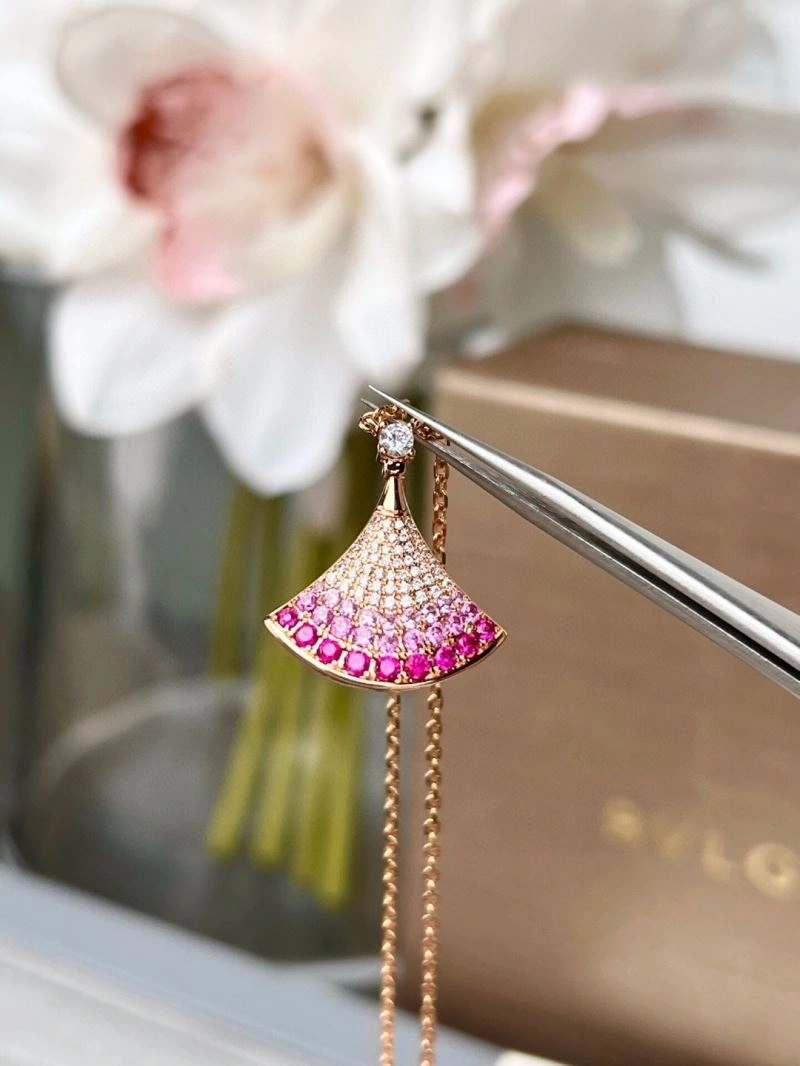 Official Bvlgari Necklaces
