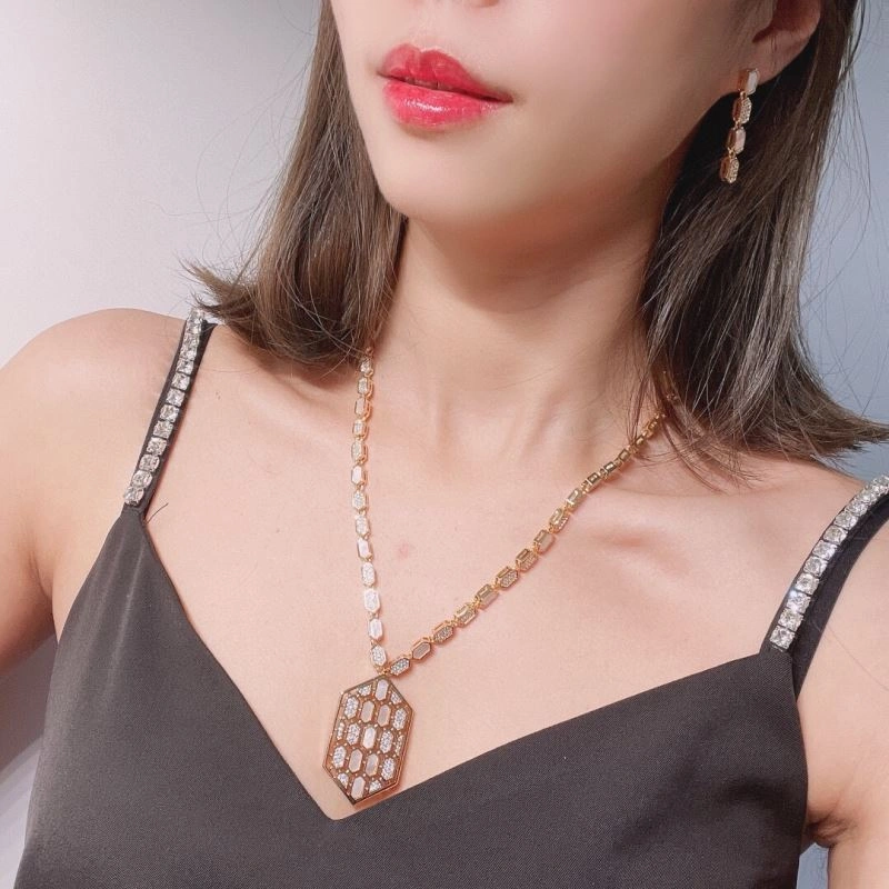 Original Bvlgari Necklaces