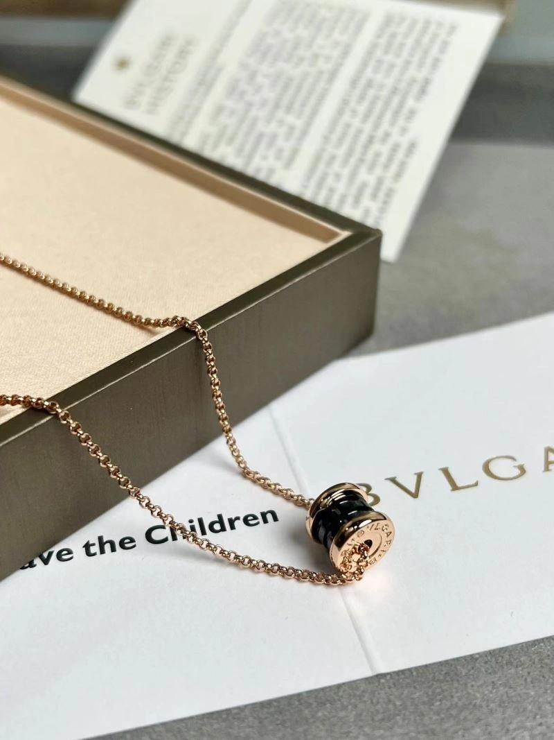 Cut-rate Bvlgari Necklaces