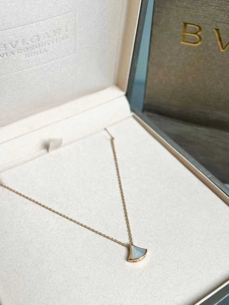 Factory-made Bvlgari Necklaces