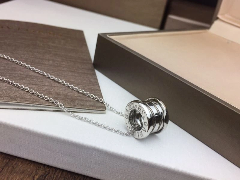 Official Bvlgari Necklaces