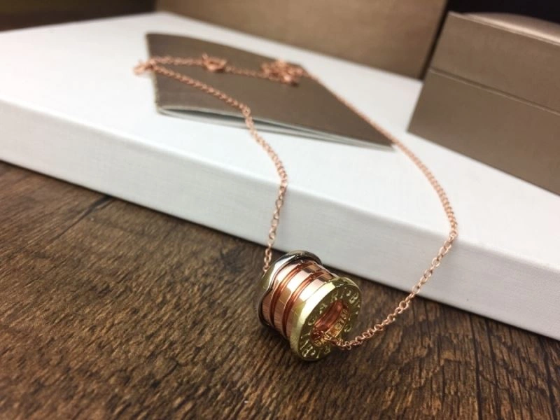 Official Bvlgari Necklaces