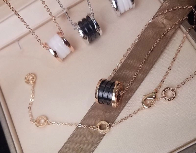 Factory-made Bvlgari Necklaces