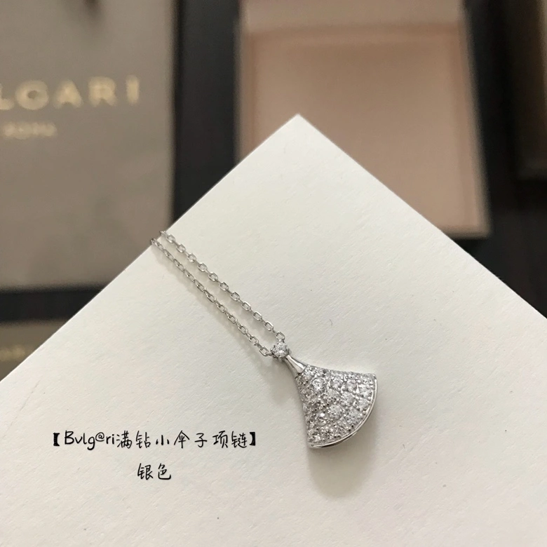 Accurate model Bvlgari Necklaces