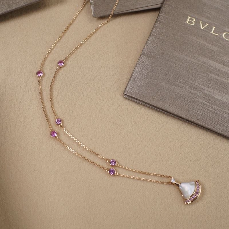 Bargain Bvlgari Necklaces