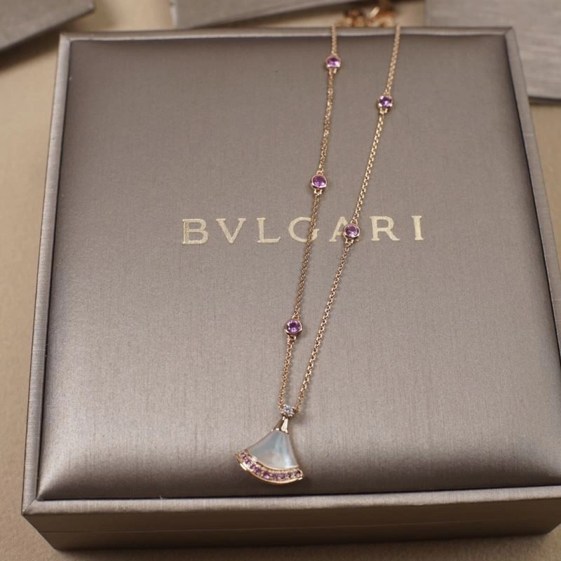 Bargain Bvlgari Necklaces