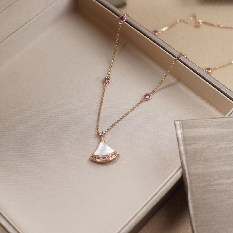 Bargain Bvlgari Necklaces