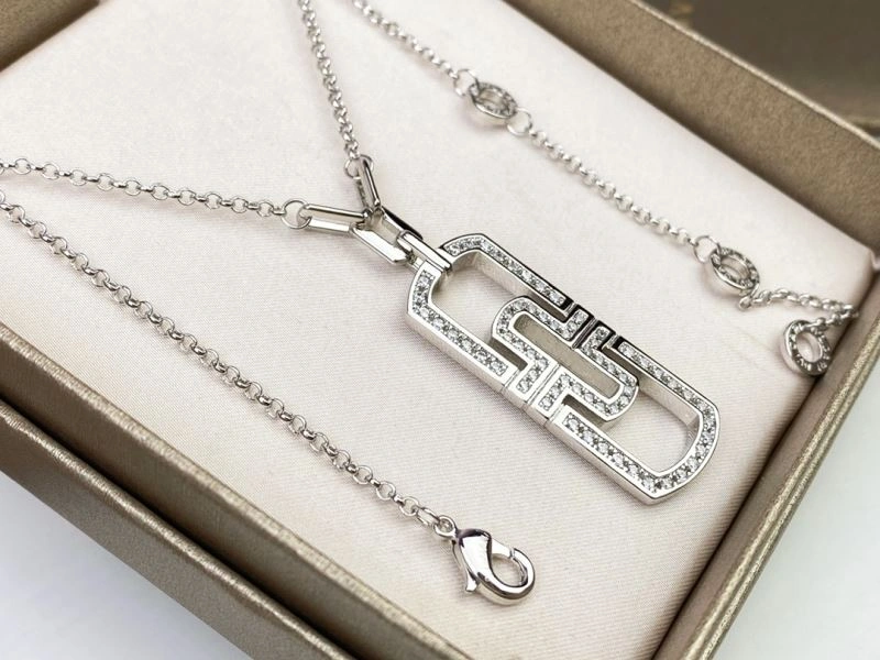 Real Bvlgari Necklaces