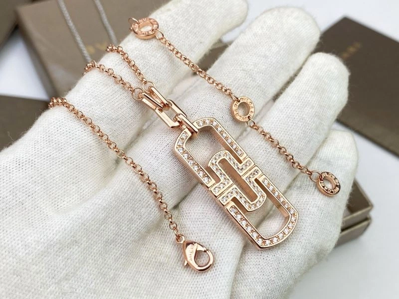 Real Bvlgari Necklaces