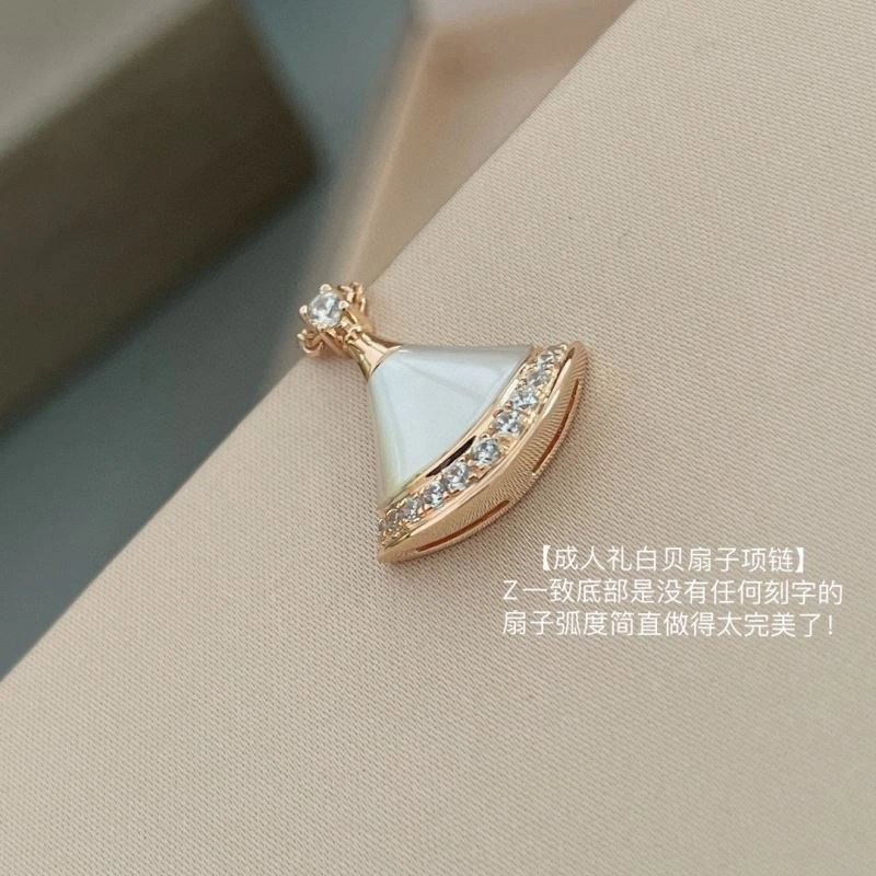 Bargain Bvlgari Necklaces