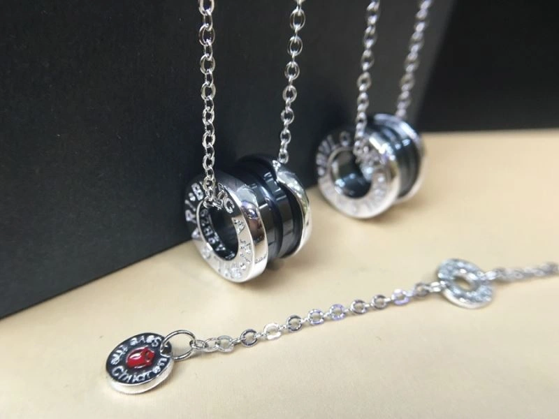 Real Bvlgari Necklaces