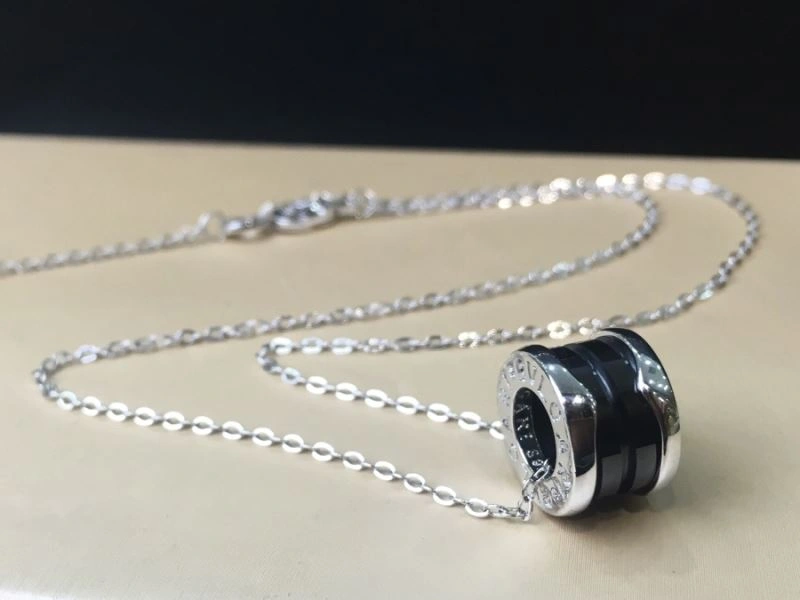 Real Bvlgari Necklaces