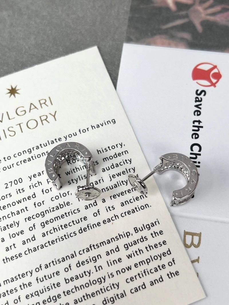 Value-priced Bvlgari Necklaces