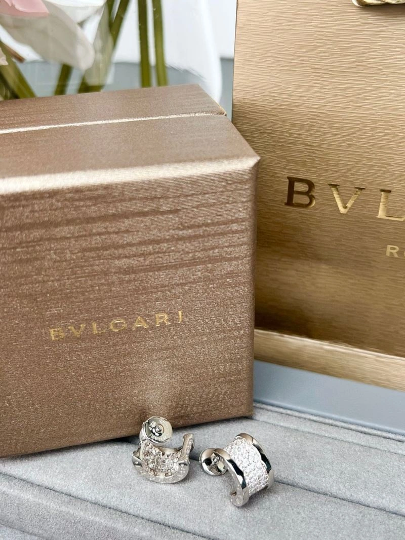 Value-priced Bvlgari Necklaces