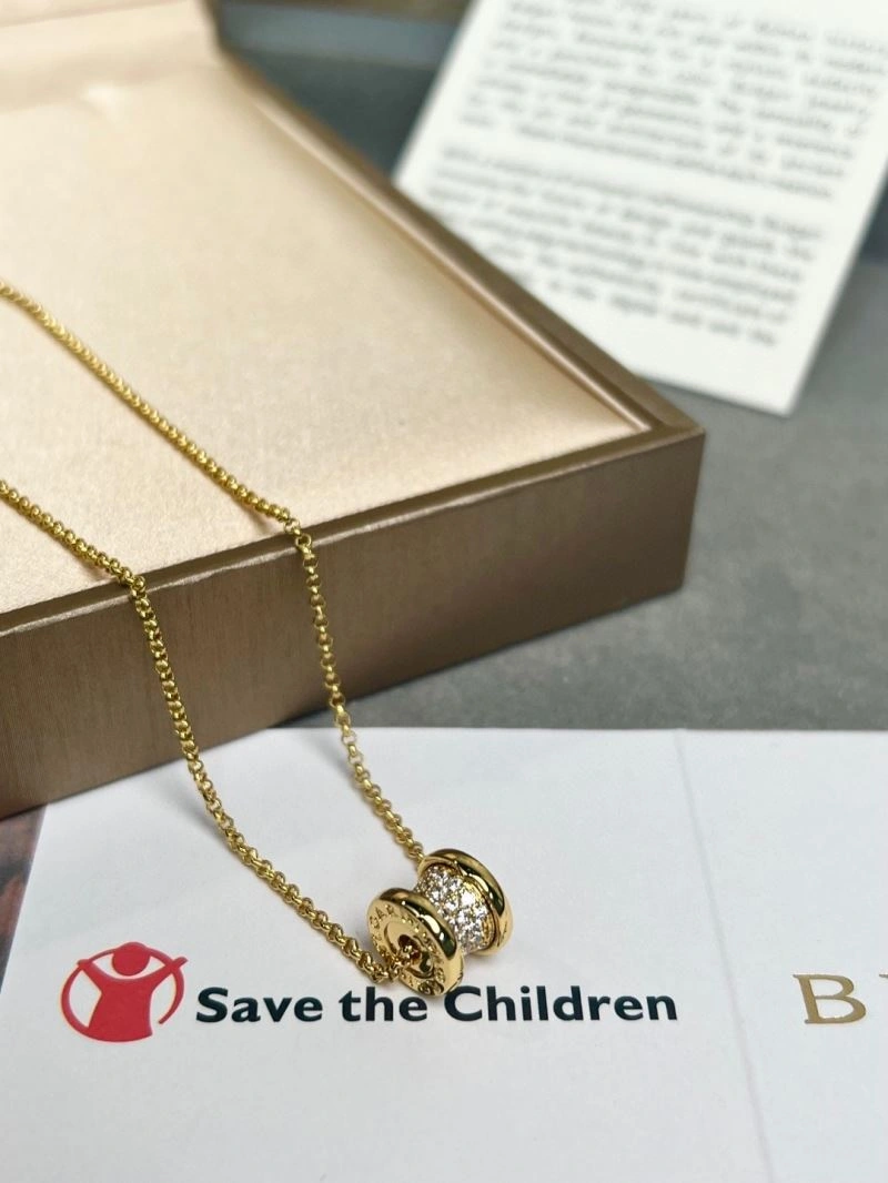 Legit Bvlgari Necklaces