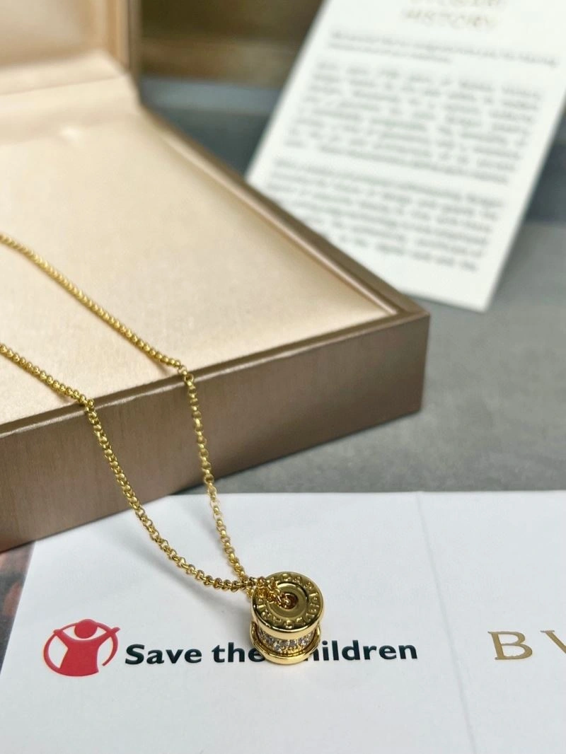 Legit Bvlgari Necklaces