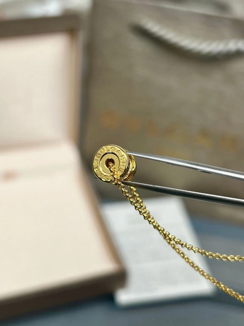 Legit Bvlgari Necklaces