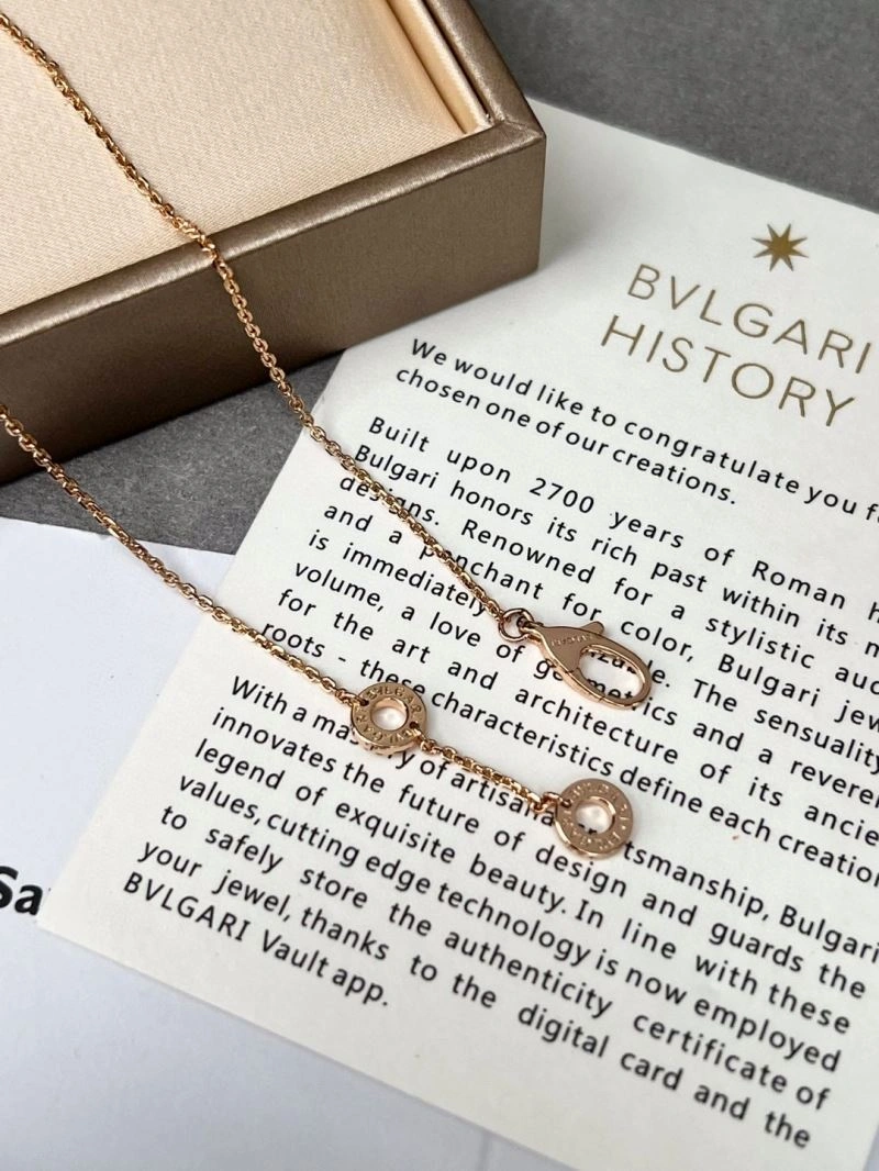 Low-cost Bvlgari Necklaces