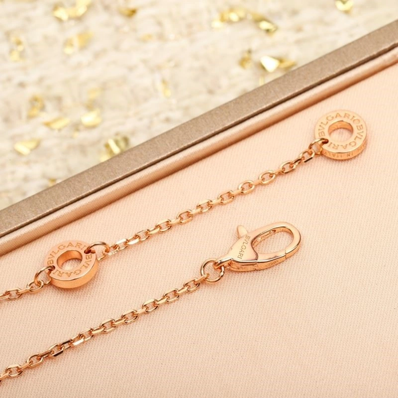 Brand-authenticated Bvlgari Necklaces