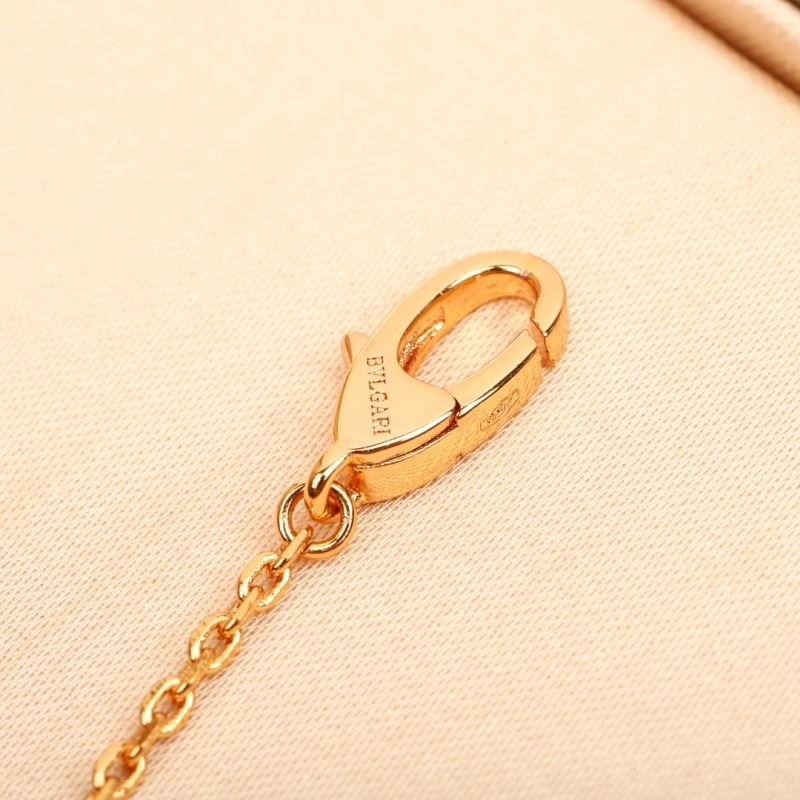 Exact replica Bvlgari Necklaces