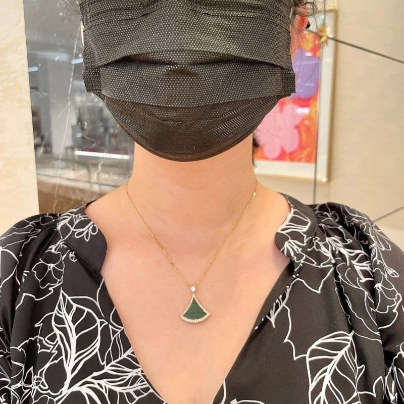 Exact replica Bvlgari Necklaces