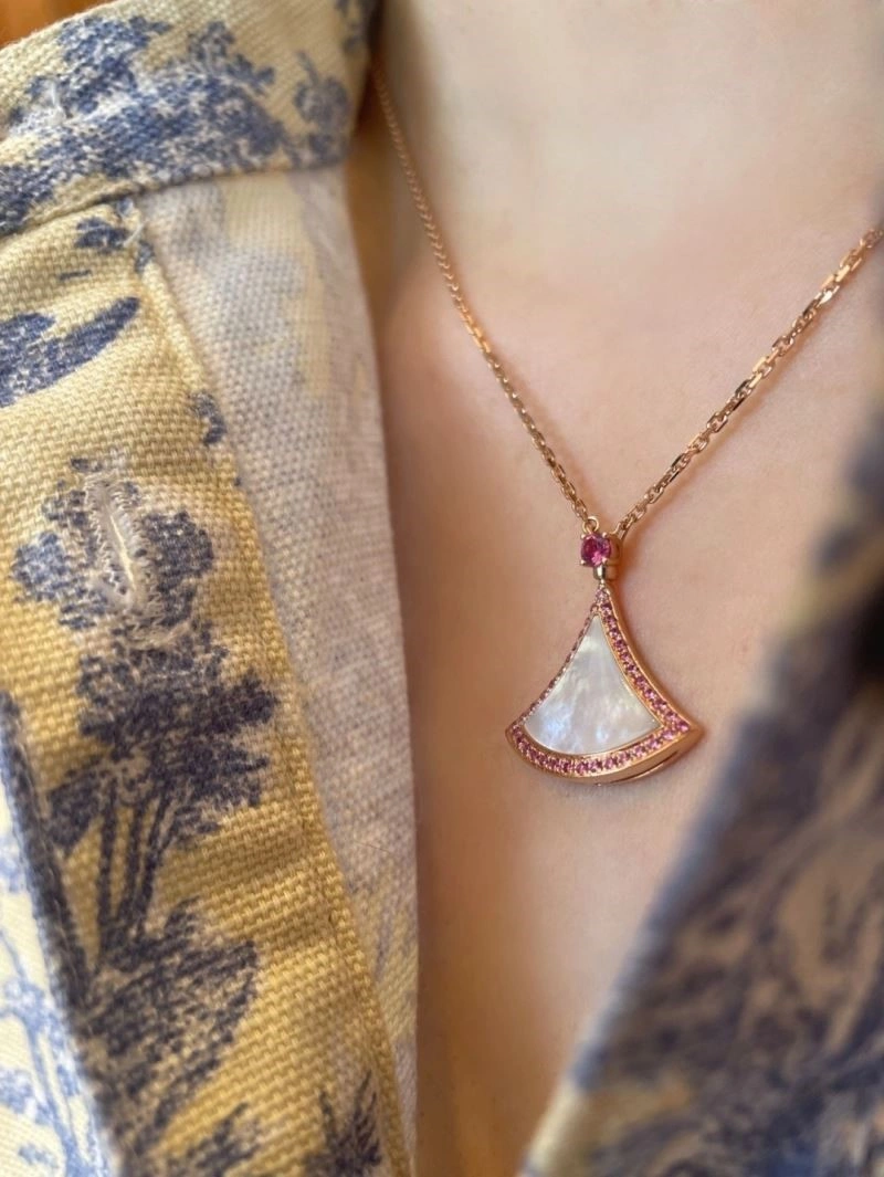 Exact replica Bvlgari Necklaces