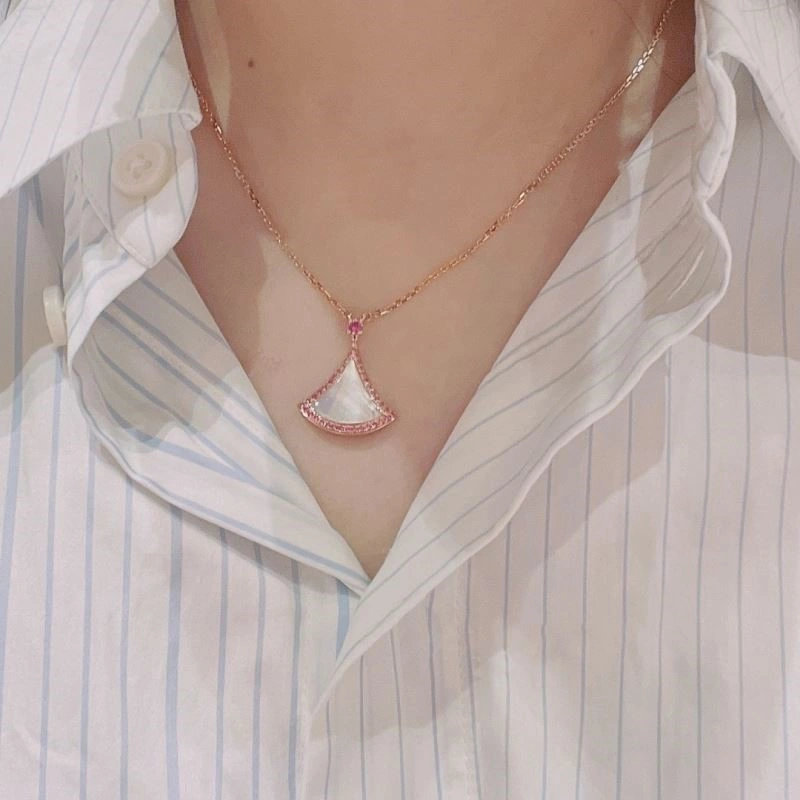 Exact replica Bvlgari Necklaces