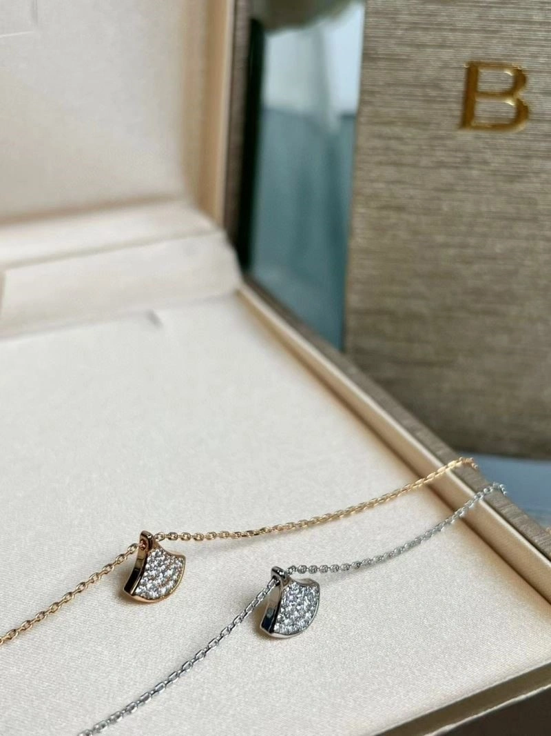 Exact replica Bvlgari Necklaces