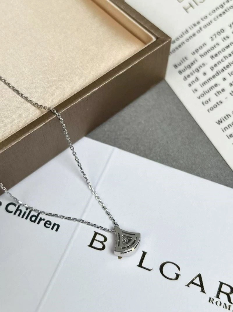 Brand-authenticated Bvlgari Necklaces