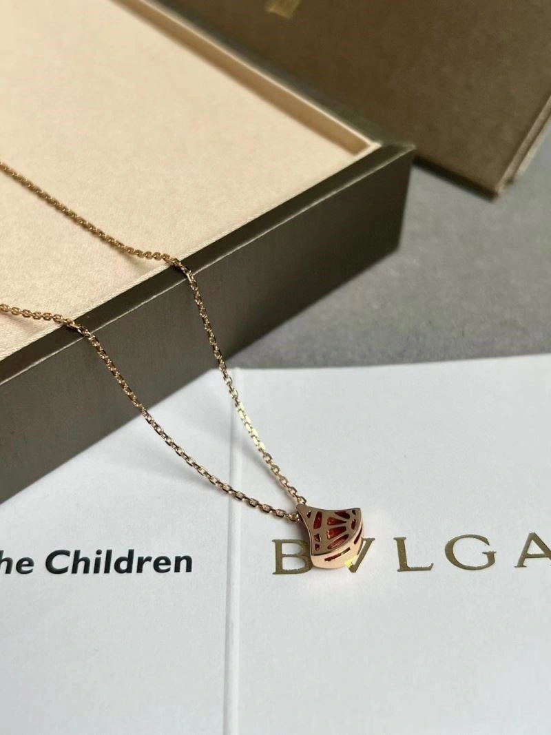 Real Bvlgari Necklaces