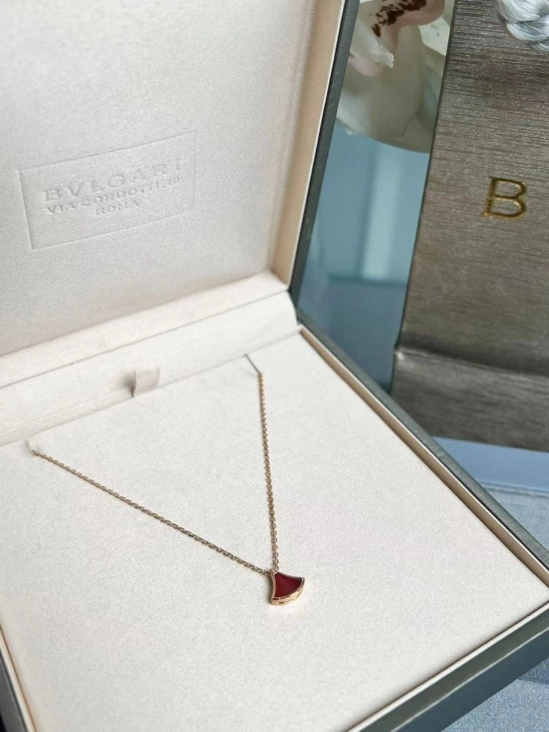 Real Bvlgari Necklaces
